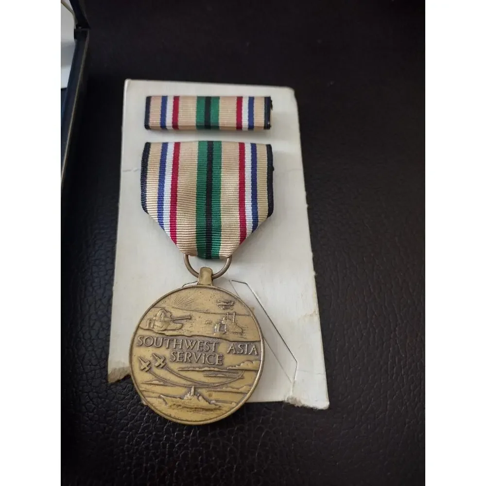 Unbranded | Other | Lot Of 4 Vintage Us Military Army Medals Ww2 ...